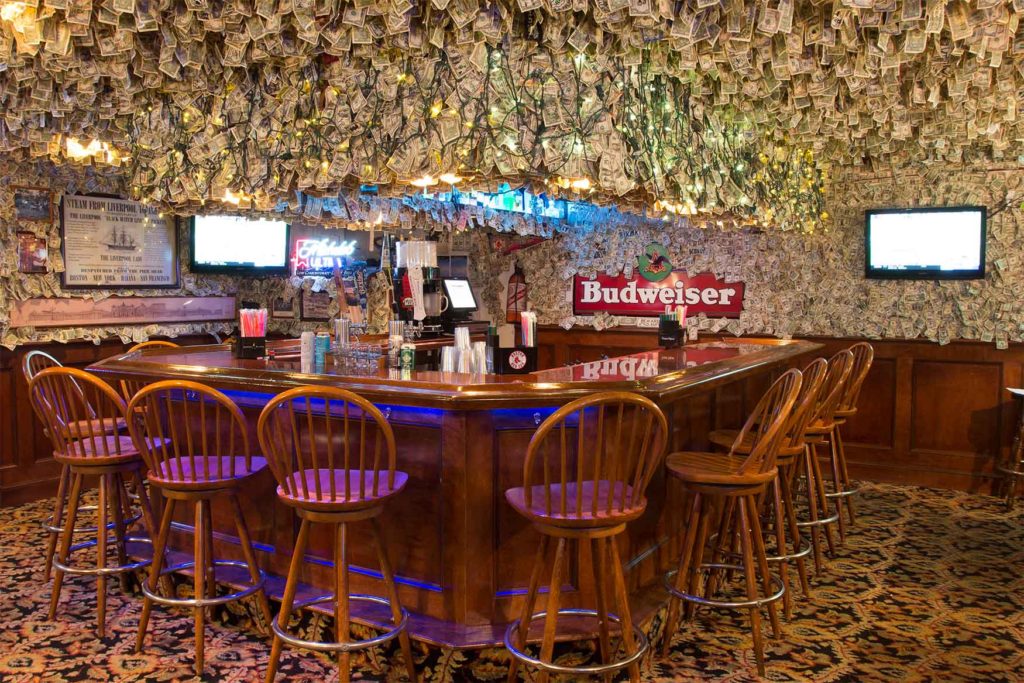 Best Cape Cod Pub to Grab a Brew - Bayside Resort