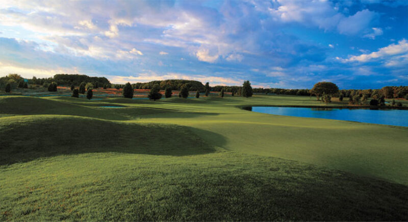 Quinnestential Cape Cod Charm At Farm Neck Golf Club - Bayside Resort
